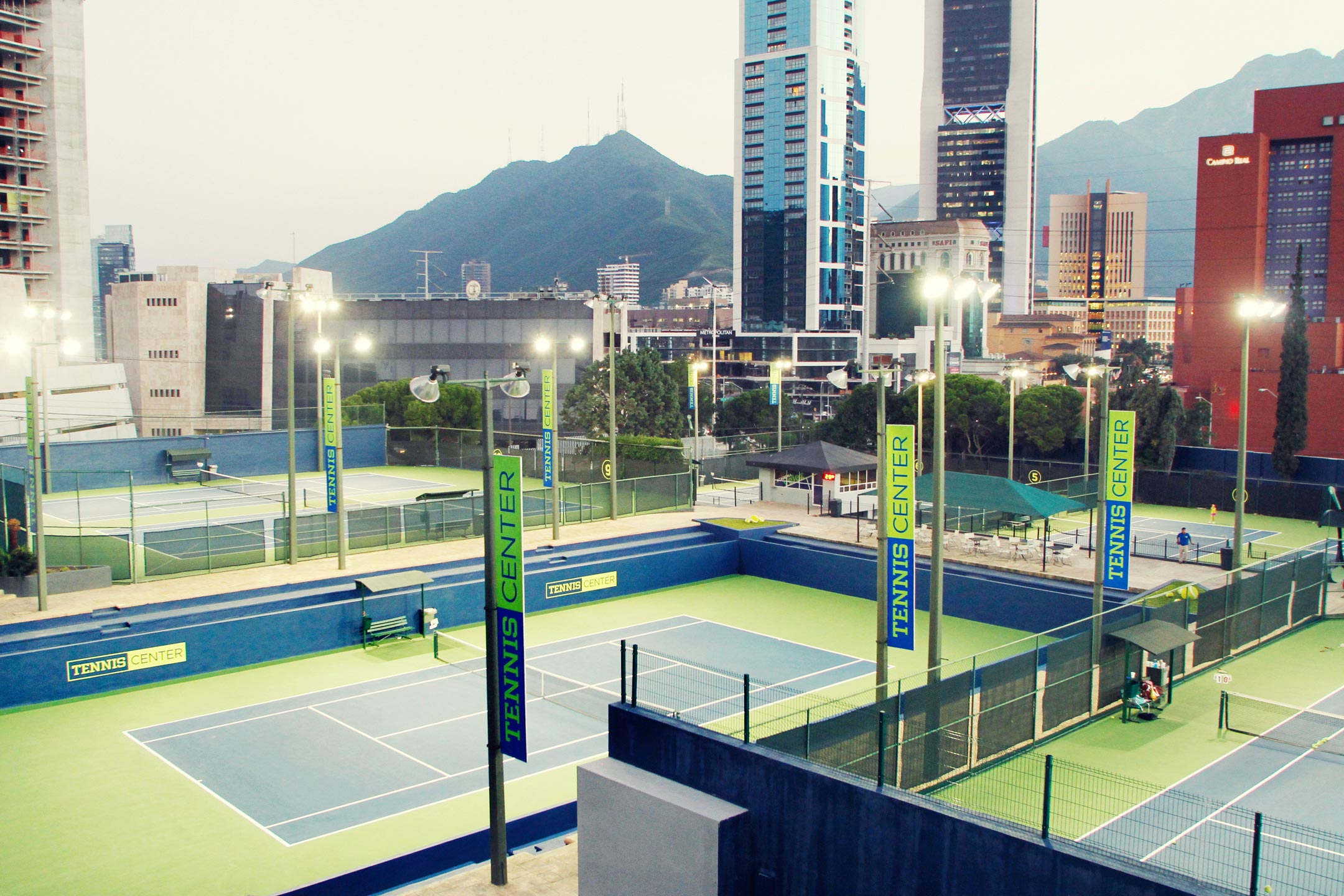 TENNIS CENTER