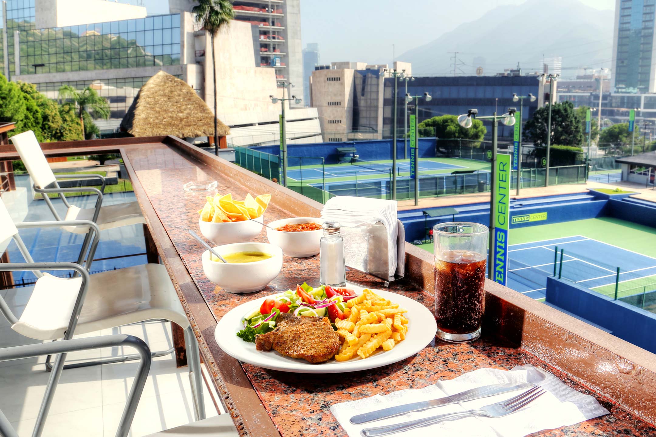 TENNIS CENTER